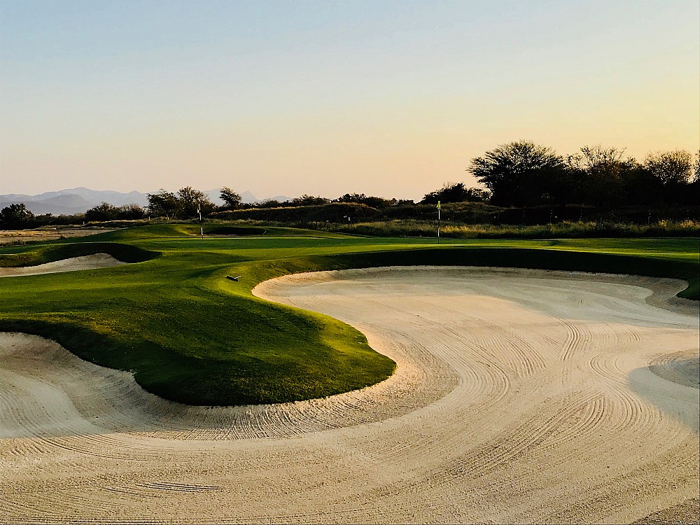 La city golf: elevating your game with premium gear and experiences